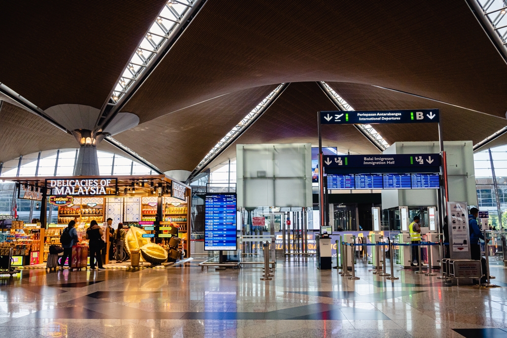 Soekarno-Hatta Masuk Daftar, Ini 6 Bandara Tersibuk Se-Asia Tenggara! - GoodStats