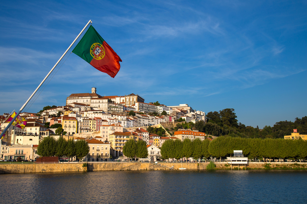 5 Negara Termudah untuk Dapatkan Kewarganegaraan di Eropa, Portugal ...